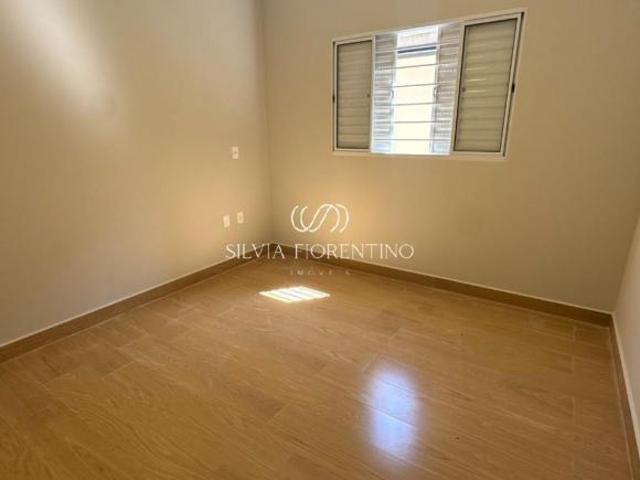Imperdível! Casa à venda em Taubaté SP, Residencial Portal da Mantiqueira: 3 quartos, 1 suíte, 1 sal