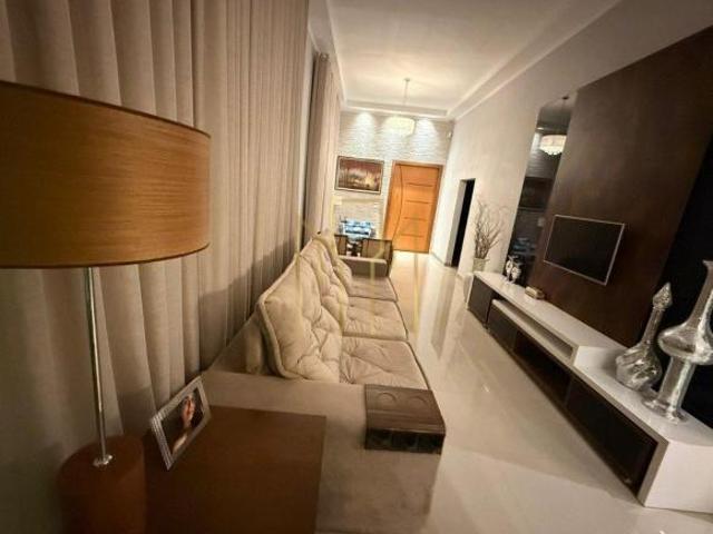 Imperdível Casa à Venda em Uberlândia MG, Alto Umuarama: 3 Quartos, 1 Suíte, 3 Salas, 1 Banheiro, 2