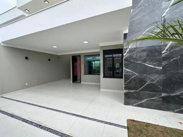 Imperdível Casa à Venda em Umuarama PR, 3 Quartos, 1 Suíte, 110,40 m² no Jardim Cima!