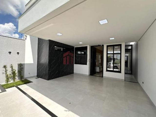 Imperdível: Casa à venda em Umuarama PR, Parque Residencial Interlagos, 3 quartos, 1 suíte, 1 sala