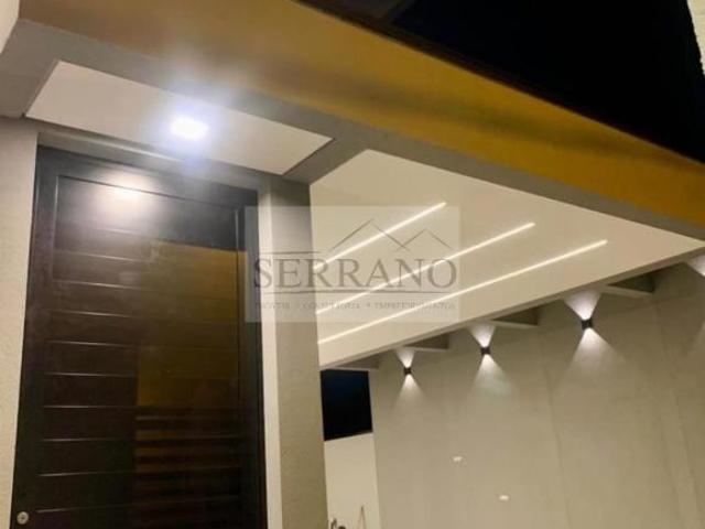 Imperdível! Casa à venda em Vinhedo SP, bairro Pinheirinho: 3 quartos, 1 suíte, 1 sala, 3 banheiros