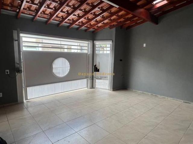Imperdível! Casa à venda em Americana SP, Parque Nova Carioba, 3 quartos, 1 suíte, 2 salas, 2 vagas