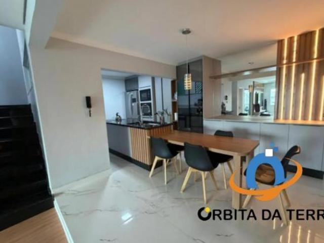 Imperdível: Casa à venda em Araucária PR, Tindiquera, 3 quartos, 1 suíte, 3 banheiros, 218m² de área