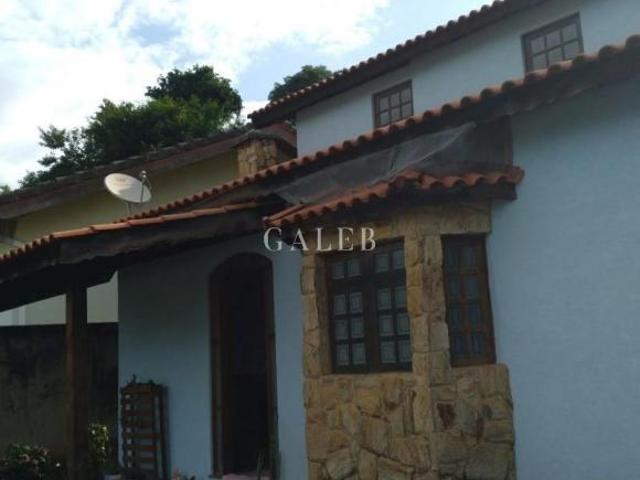 Imperdível! Casa à venda em Atibaia SP no Jardim Maristela com 3 quartos, 1 suíte, 1 sala, 3 banheir