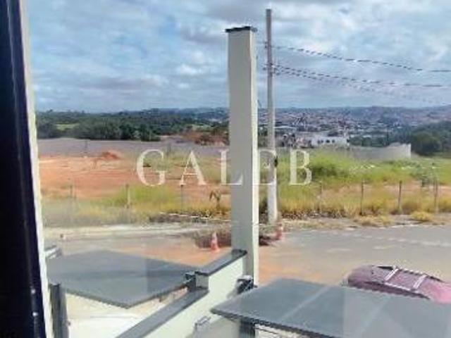 Imperdível: Casa à venda em Atibaia SP, Jardim Jaraguá! 3 quartos, 3 suítes, 2 salas, 4 banheiros, 2