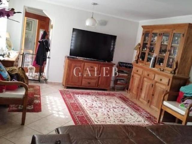 Imperdível casa à venda em Atibaia SP, Jardim Maristela: 4 quartos, 1 suíte, 2 salas, 3 vagas de gar