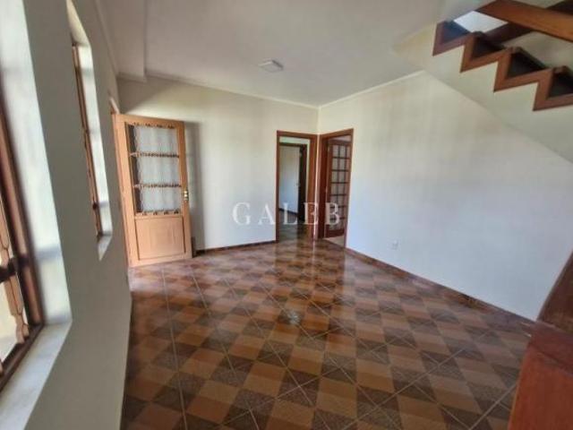 Imperdível casa à venda em Atibaia SP, Jardim Paulista: 3 suítes, + 01 Edícula com Banheiro, 2 sala
