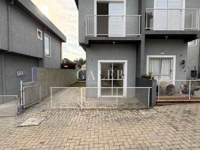 Imperdível: Casa à venda em Atibaia SP! 2 quartos, 2 salas, 2 banheiros, 2 vagas de garagem