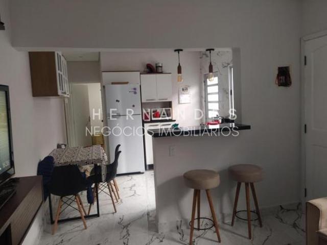 Imperdível! Casa à venda em Barueri SP, no bairro Parque dos Camargos, com 3 quartos, 1 suíte e 170m