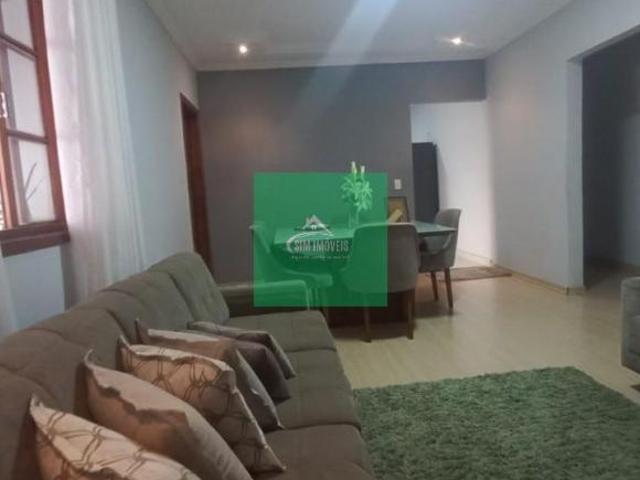 Imperdível! Casa à venda em Betim MG, bairro Marmeleiros, 3 quartos, 1 suíte, 1 sala, 2 banheiros, 3