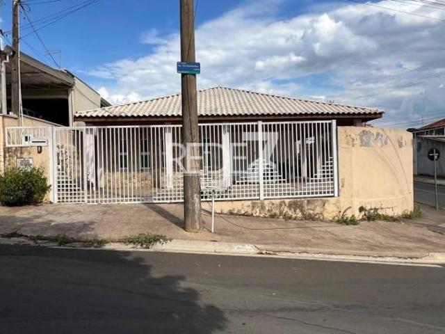 Imperdível: Casa à venda em Campinas SP, Jardim Fernanda! 3 quartos, 1 suíte, 2 salas, 2 banheiros
