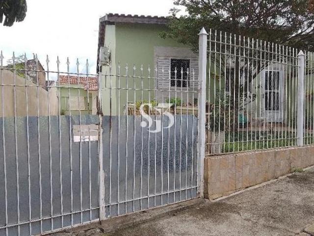 Imperdível Casa à Venda em Campinas SP na Vila Industrial com 4 quartos, 2 salas, 3 banheiros e 160