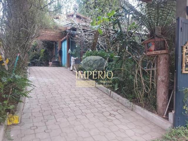 Imperdível! Casa à venda em Canela RS, bairro Alpes Verdes, 2 quartos, 1 suíte, 1 sala, 2 banheiros