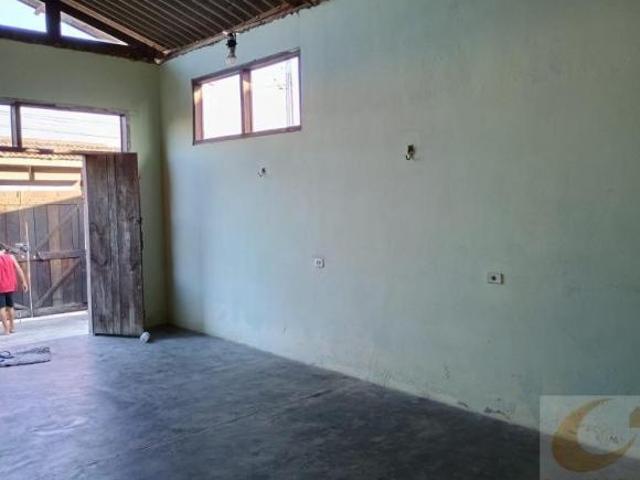 Imperdível Casa à Venda em Caraguatatuba SP no Bairro Morro do Algodão: 2 Quartos, 1 Suíte, 3 Salas