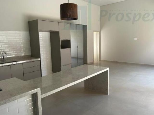 Imperdível: Casa à venda em Catanduva SP, Residencial Top Life, 3 quartos, 2 vagas, 199,30 m²!