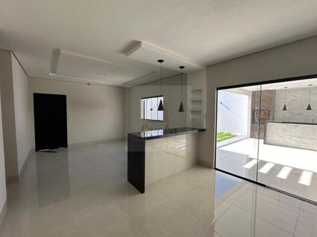 Imperdível Casa à Venda em Cuiabá MT, Jardim Califórnia: 3 quartos, 2 suítes, 2 salas, 4 banheiros