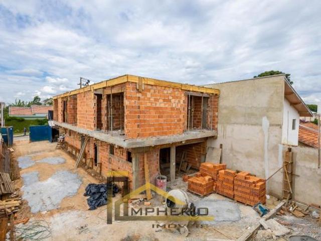 Imperdível! Casa à venda em Curitiba PR, bairro Pilarzinho, 3 quartos, 3 suítes, 2 salas, 4 banheiro