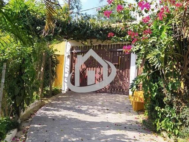 Imperdível! Casa à venda em Embu das Artes SP, bairro Chácaras Aurora