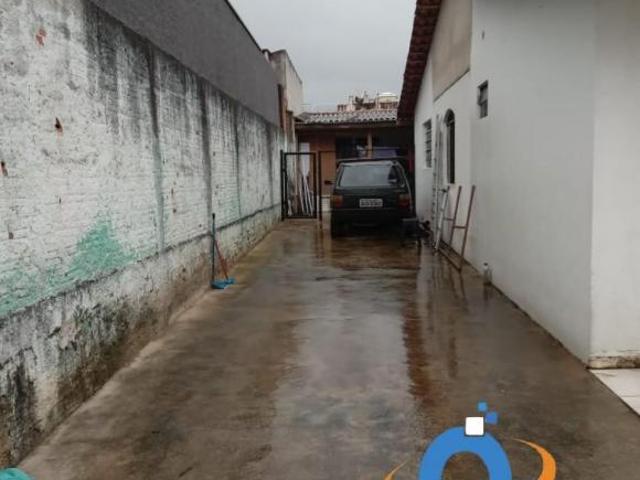 Imperdível! Casa à venda em Fazenda Rio Grande PR, bairro Eucaliptos: 2 quartos, 2 salas, 1 banheiro