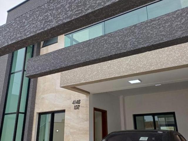 Imperdível casa à venda em Fazenda Rio Grande PR, bairro Eucaliptos: 4 quartos, 1 suíte, 1 sala, 3 b