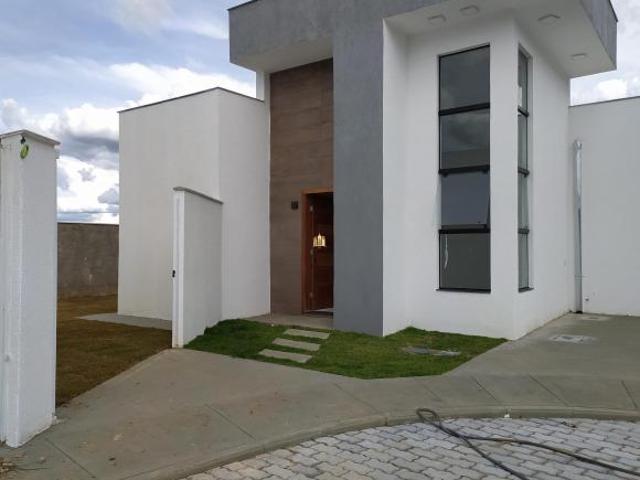 Imperdível: Casa à venda em Fernão Dias, Esmeraldas MG! 3 quartos, 1 sala, 1 banheiro, 80,00 m² de á