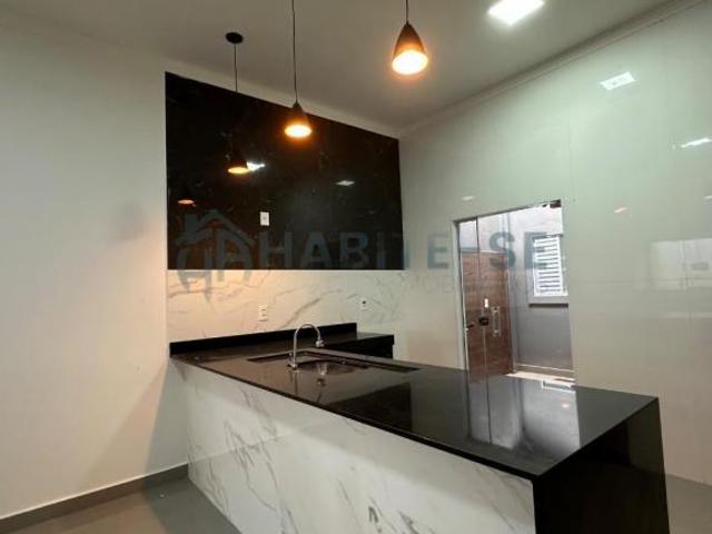 Imperdível casa à venda em Franca SP, Jardim Elisa: 2 quartos, 1 suíte, 2 salas, 1 banheiro, 2 vagas