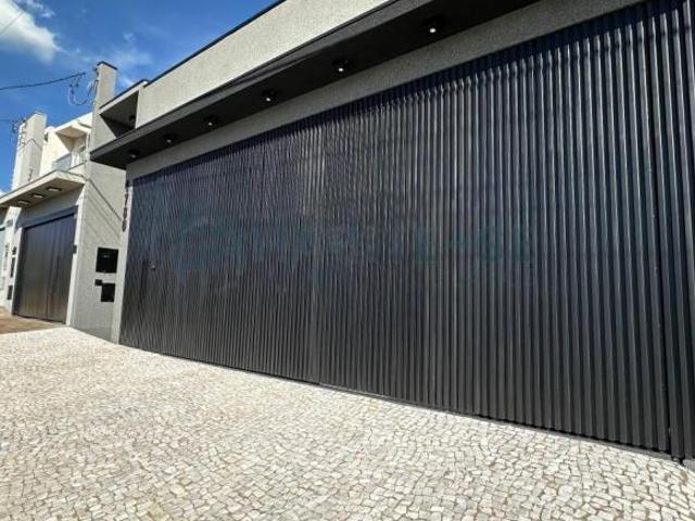 Imperdível Casa à Venda em Franca SP, Jardim Piratininga II! 3 Quartos, 3 Suítes, 2 Salas, 1 Banheir