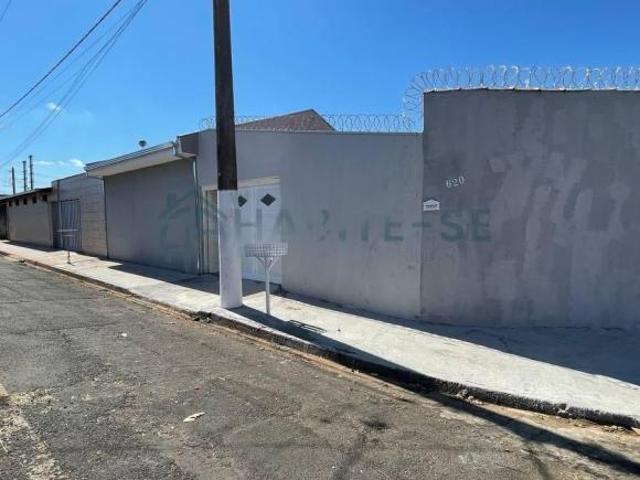 Imperdível: Casa à venda em Franca SP, no bairro City Petrópolis, com 3 quartos, 2 salas, 1 banheiro