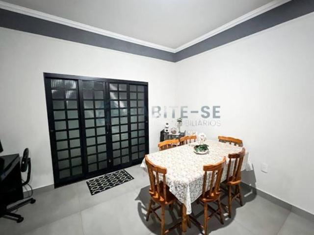 Imperdível! Casa à venda em Franca SP, Residencial Ana Dorothéa. 3 quartos, 1 suíte, 2 salas, 1 banh