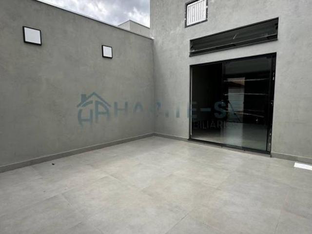 Imperdível Casa à Venda em Franca SP, Residencial Irineu Zanetti: 3 Quartos, 1 Suíte, 81m², 2 Vagas!