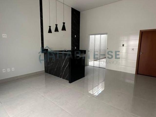 Imperdível! Casa à venda em Franca SP, Villagio Mundo Novo. 3 quartos, 1 suíte, 2 salas, 1 banheiro