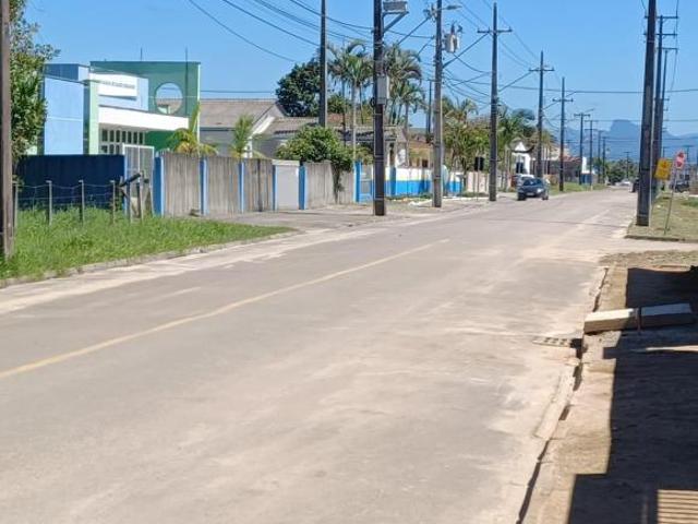 Imperdível: Casa à venda em Guaratuba PR, bairro Coroados, 2 quartos 1 suíte, sala, 2 banheiros, g