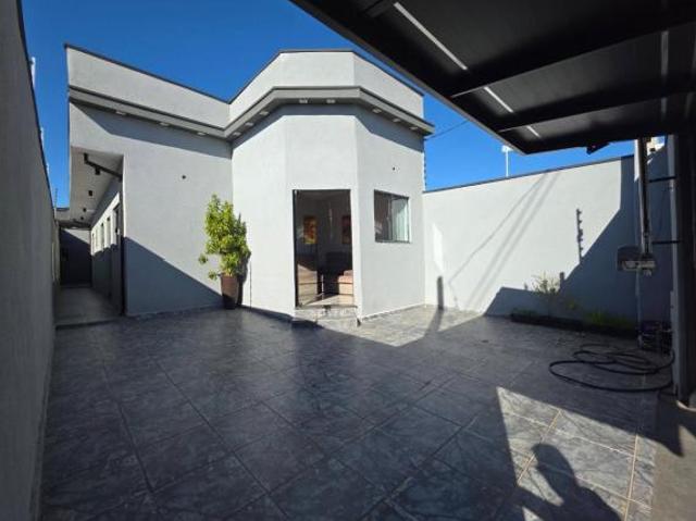 Imperdível Casa à Venda em Hortolândia SP, Bairro Vila Verde: 3 Quartos, 1 Suíte, 2 Salas, 2 Banheir