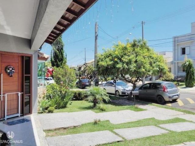 Imperdível Casa à Venda em Indaiatuba SP, no Condominio Portal dos Ipês: 3 quartos, 3 suítes, 2 sala