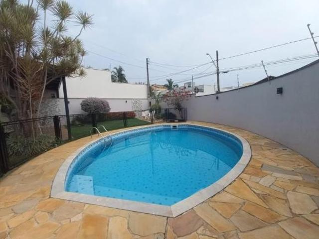 Imperdível casa à venda em Indaiatuba SP no Jardim Esplanada: 4 quartos, 4 suítes, 2 salas, 5 banhei