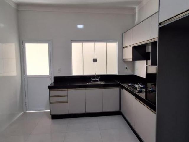 Imperdível! Casa à venda em Indaiatuba SP, Jardim São Paulo: 3 quartos, 1 suíte, 1 sala, 2 banheiros