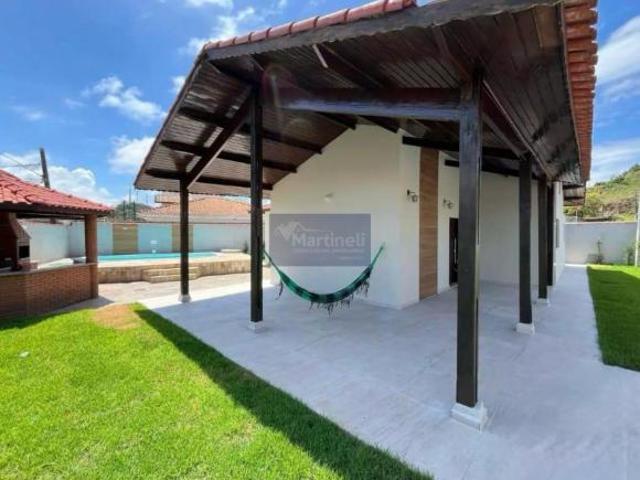 Imperdível Casa à Venda em Itanhaém SP: 4 Quartos, 1 Suíte, 4 Vagas de Garagem e 200m² no Praia dos