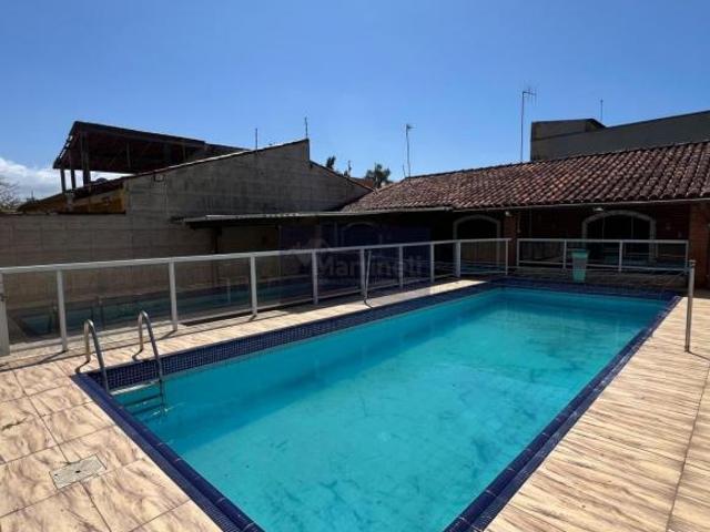 Imperdível Casa à Venda em Itanhaém SP, Bairro Cibratel: 3 Quartos, 1 Suíte, 2 Salas, 5 Vagas de Gar