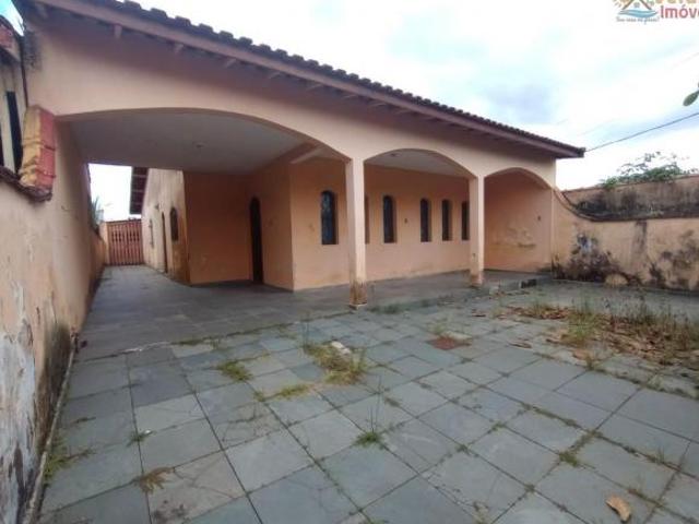 Imperdível! Casa à venda em Itanhaém SP, bairro Cibratel 2: 4 quartos, 2 salas, 2 banheiros, 4 vagas