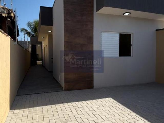 Imperdível casa à venda em Itanhaém SP, bairro Tupy: 2 quartos, 1 suíte, 1 sala, 3 banheiros, 2 vaga