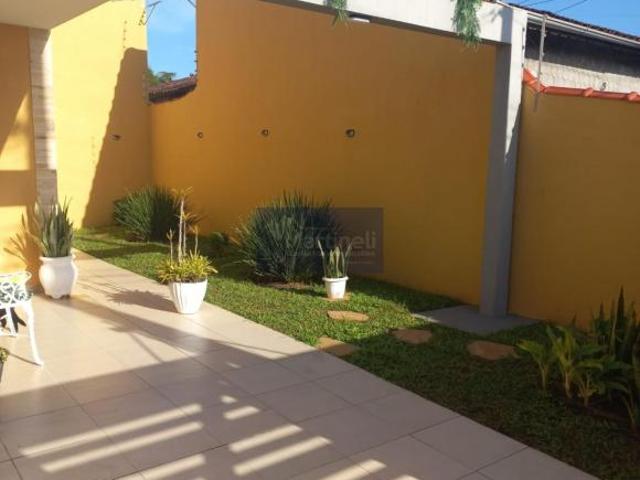 Imperdível casa à venda em Itanhaém SP, Cibratel 2: 3 quartos, 2 suítes, 1 sala, 2 vagas, 113m². Apr