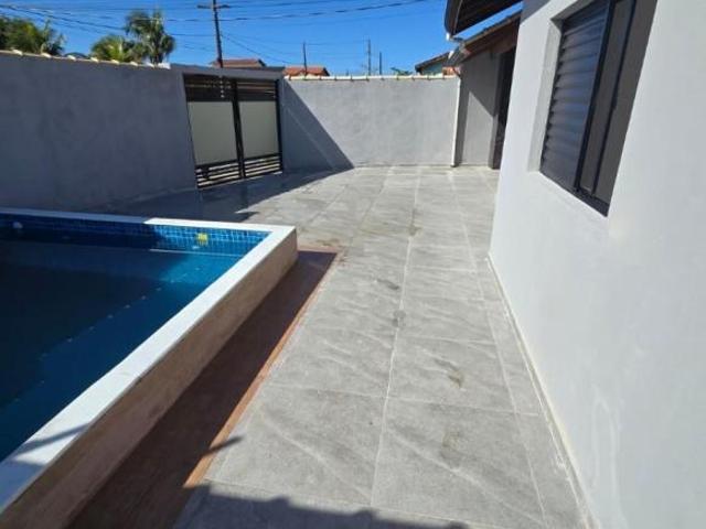 Imperdível! Casa à venda em Itanhaém SP, Cibratel II. 3 quartos, 1 suíte, 1 sala, 2 banheiros, 2 vag