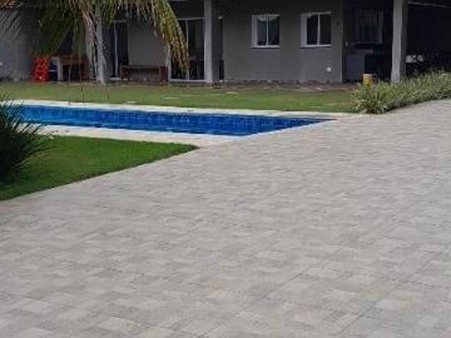 Imperdível casa à venda em Itanhaém SP, no Campos Eliseos: 3 quartos, sendo 3 suítes, 3 salas, 2 ban