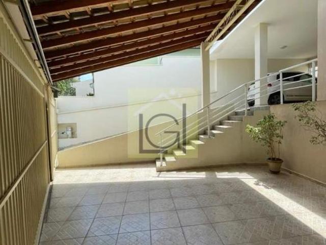 Imperdível: Casa à venda em Itu SP, bairro Brasil, 4 quartos, 2 suítes, 2 salas, 3 banheiros, 4 vaga