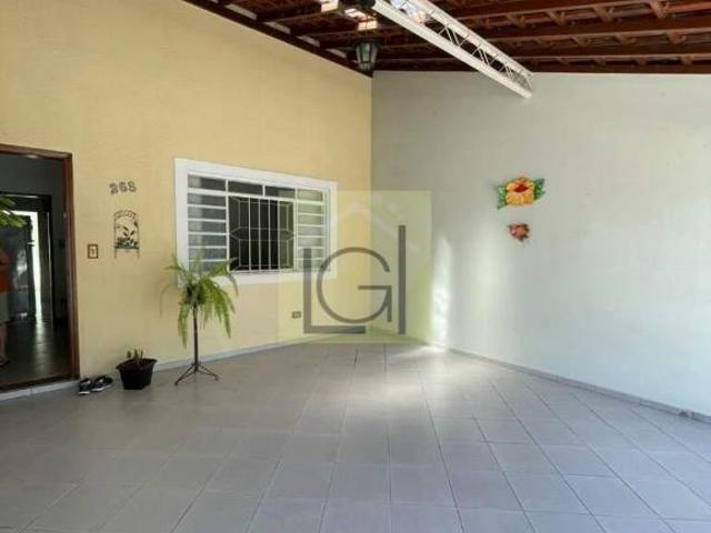 Imperdível! Casa à venda em Itu SP, bairro São Luiz, 3 quartos, 1 suíte, 1 sala, 2 vagas 123,13m²