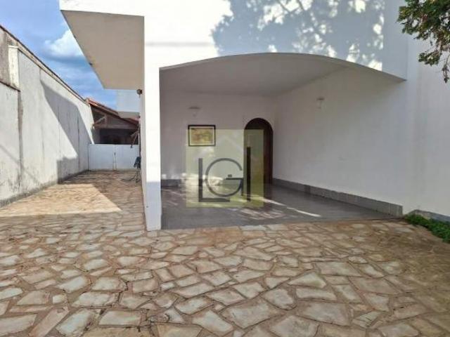 Imperdível! Casa à venda em Itu SP, no Parque Residencial Presidente Médici: 3 quartos, 3 suítes, 2