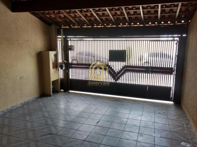 Imperdível: Casa à venda em Jacareí SP, bairro Cidade Salvador! 2 quartos, 1 sala, 1 banheiro, 2 vag