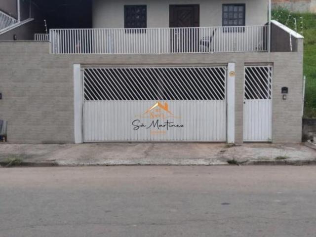 Imperdível Casa à Venda em Jundiaí SP, na Vila Maringá! 3 quartos, 1 suíte, 2 salas, 3 banheiros, 4