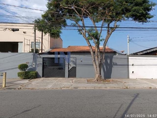 Imperdível! Casa à venda em Jundiaí SP, Jardim do Lago: 3 quartos, 1 suíte, 2 salas, 2 banheiros, 4