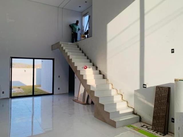 Imperdível Casa à Venda em Lagoa Santa MG 4 Quartos, 2 Suítes, 196m² no Condomínio Parque dos Buri